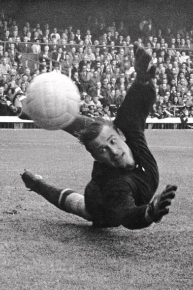 25 Greatest Soccer Players Of All Time - Top Soccer Blog