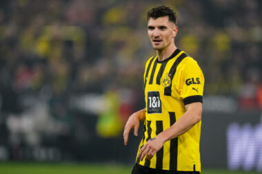 10 Football Players Who Wear The Number 24 Jersey (2023) - Top Soccer Blog
