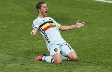How Do Soccer Players Slide On Their Knees - Top Soccer Blog